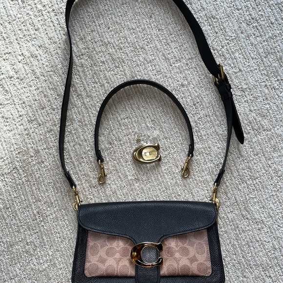 Coach | Bags | Coach Tabby Shoulder Bag 26 In Signature Canvas And ...